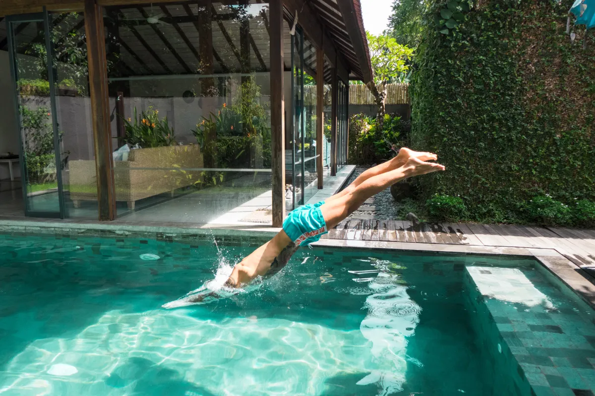 Plunge Pool Landscaping Ideas: 7 Stylish Designs for Australian Backyards